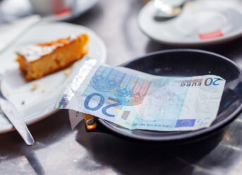 The Ultimate Guide To Using Credit Cards, Debit Cards & ATMs in Europe