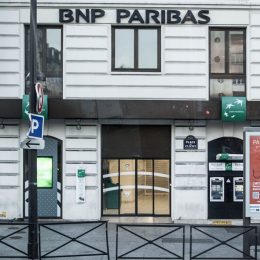 The Ultimate Guide To Using Credit Cards, Debit Cards & ATMs in Europe